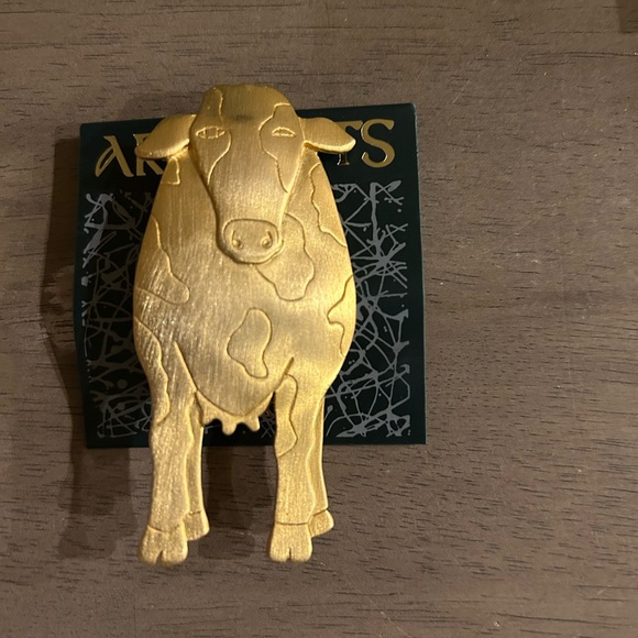 Jewelry | Jj Jonette Cow Brooch Pin Gold Tone | Poshmark